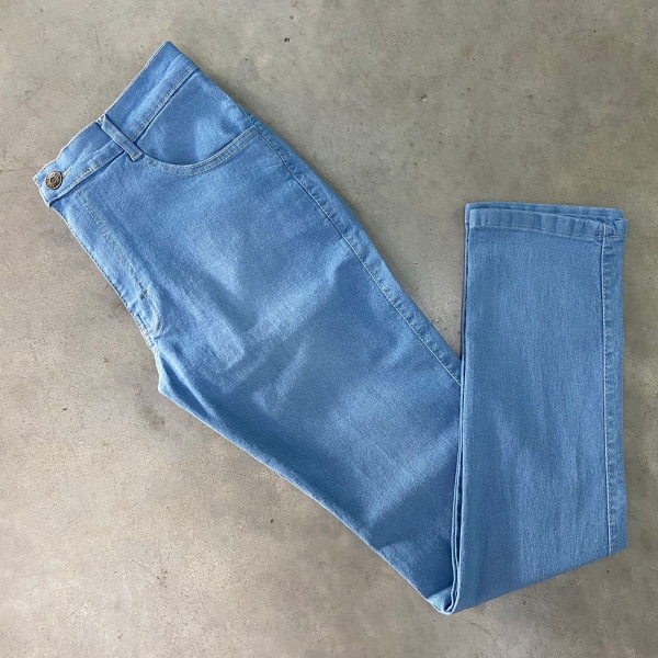 CALÇA JEANS - AZUL CLARA - Lado Sul